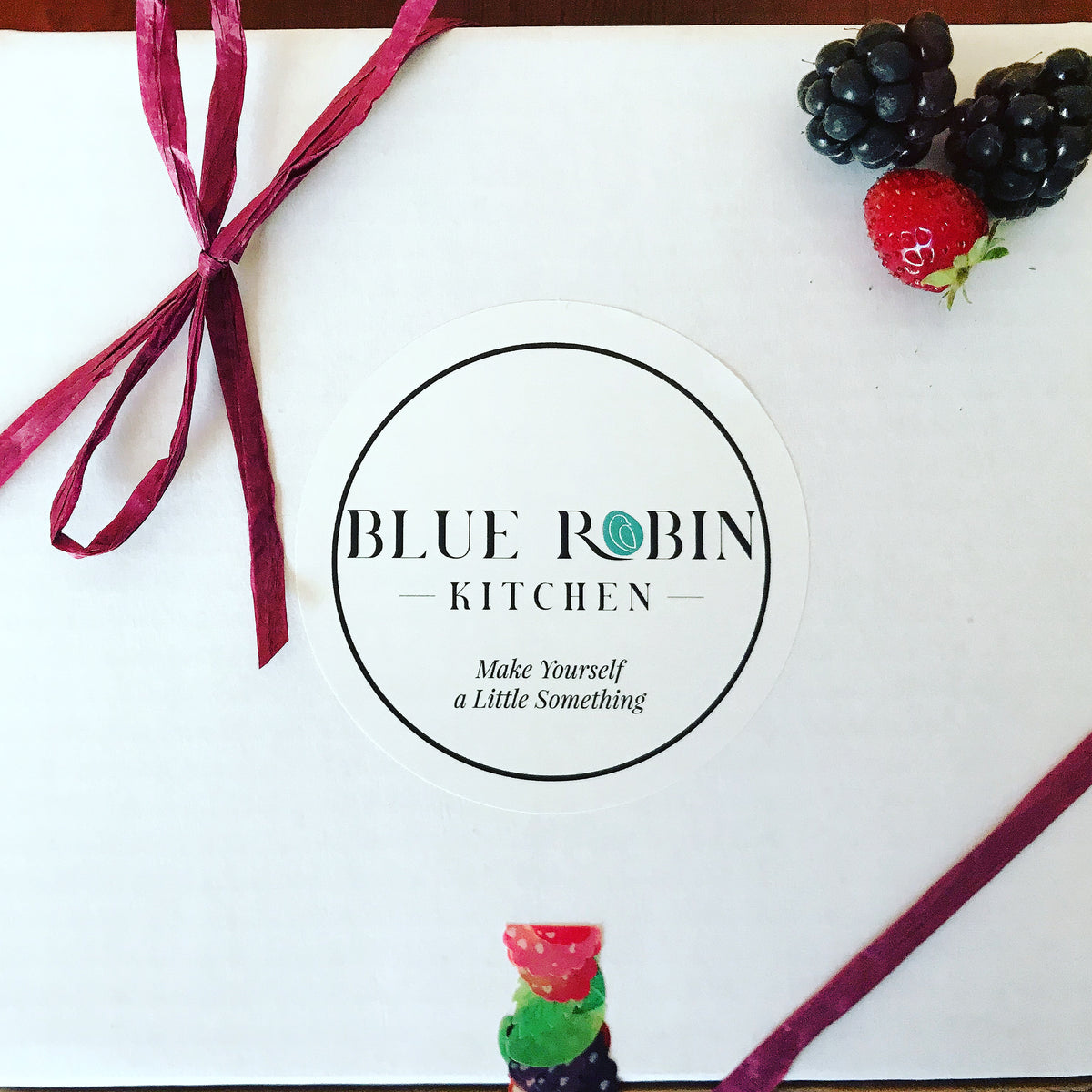 Mixed Berry Mini Pie Kit – Blue Robin Kitchen